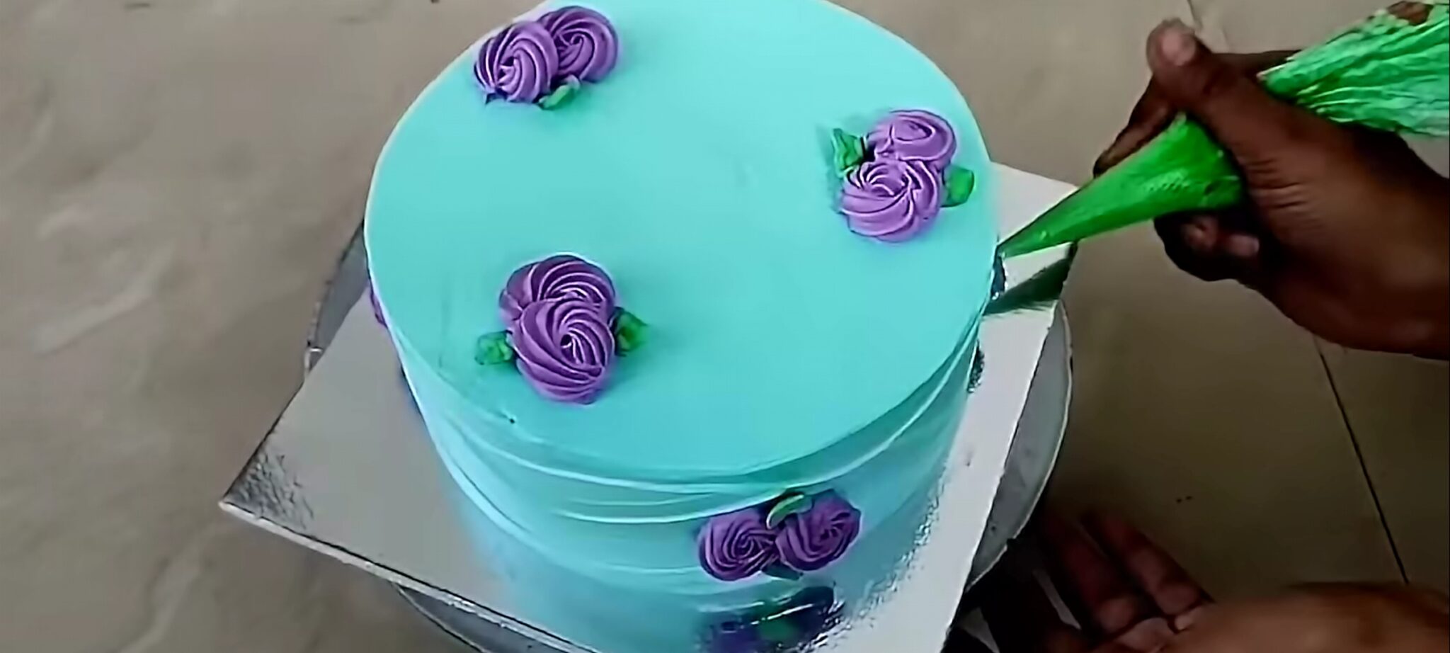 Unique cake decoration – Oddy uniwraps