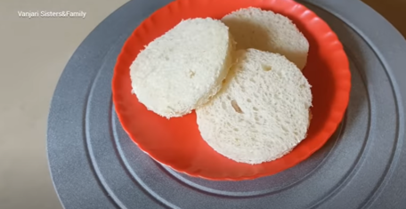 No Bake Bento Cake with Bread - Oddy uniwraps