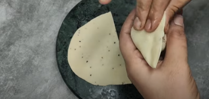 Samosas Made with Less Oil – Oddy uniwraps