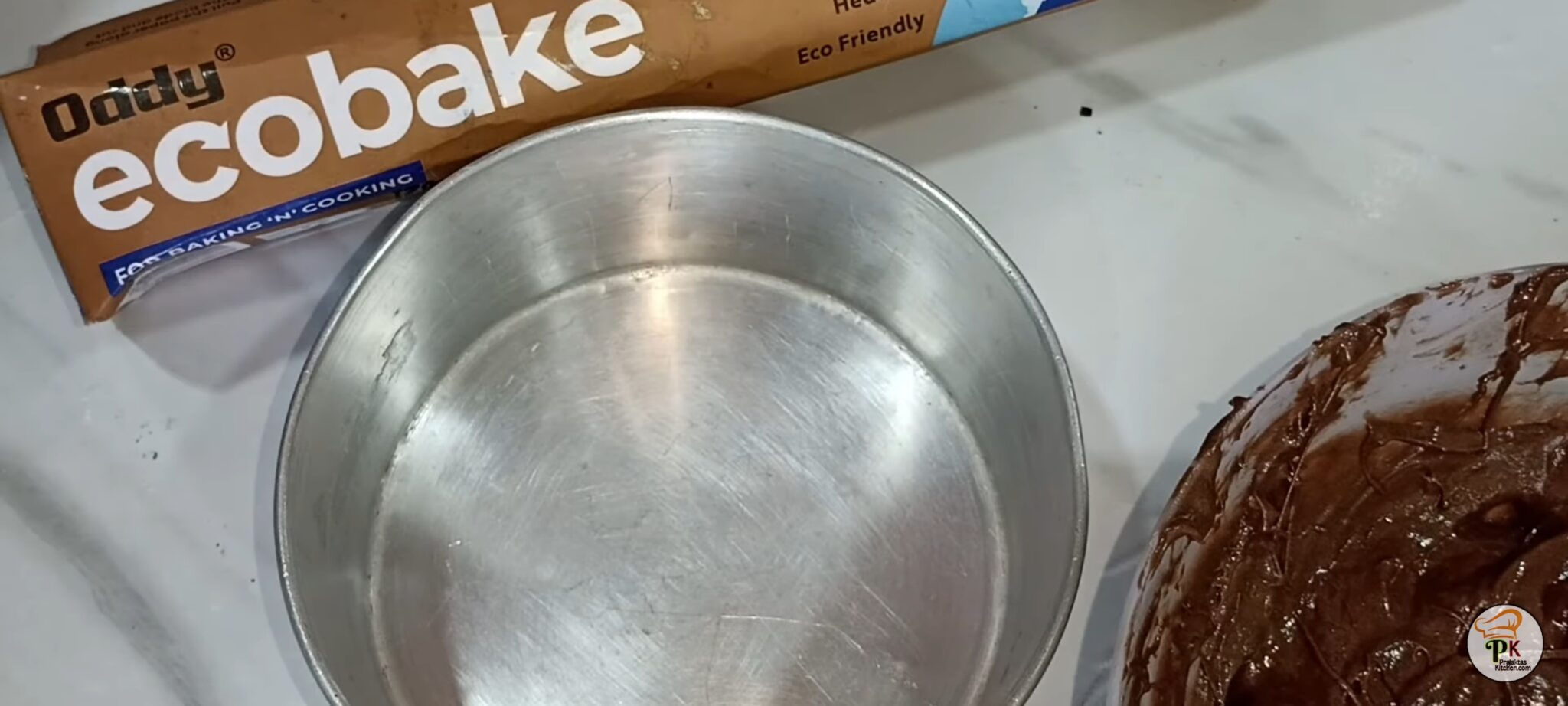 Bakery style sponge cake at home - Oddy uniwraps