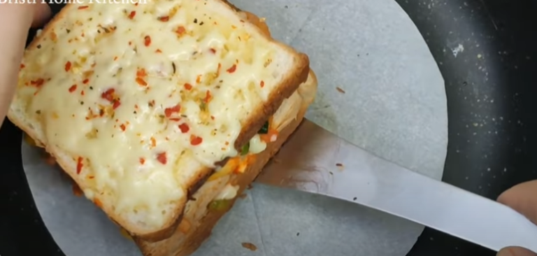 Paneer Schezwan Cheese Sandwich – Oddy uniwraps
